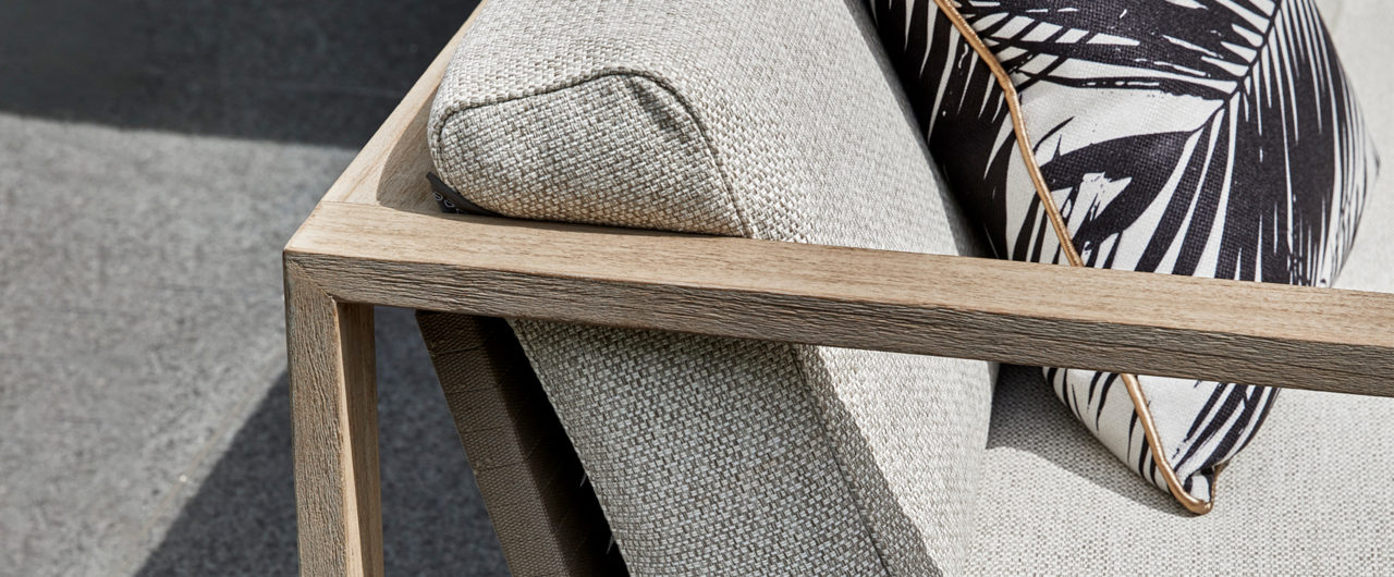 Teak wood « Apple Bee