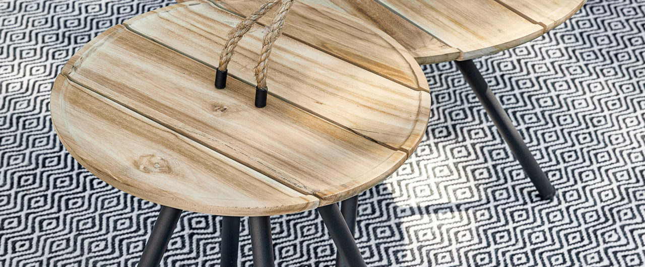 Elle Belt tables « Apple Bee